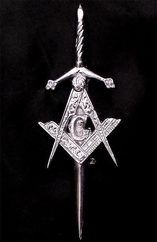 Masonic Kilt Pin| Elegant Freemason Kilt Accessory